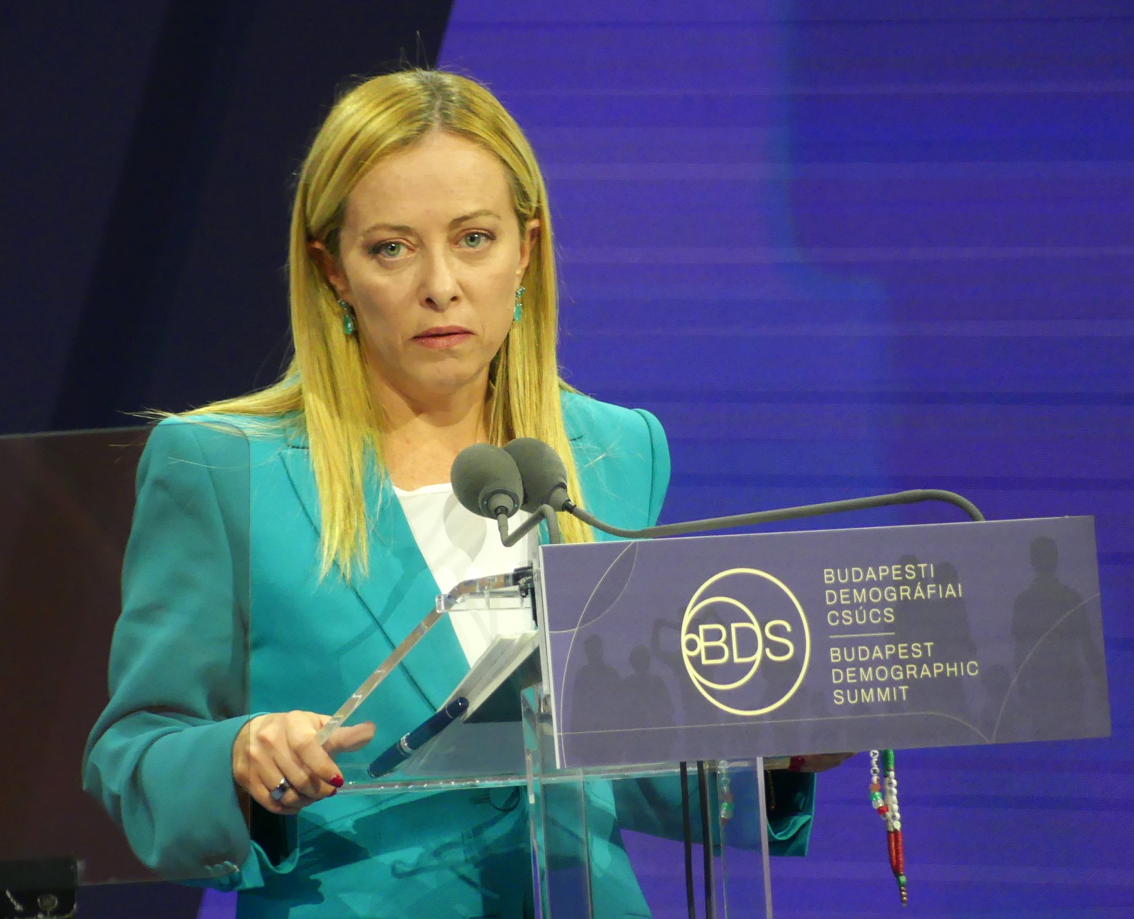 Italie - Giorgia Meloni et l'érosion démocratique - Journal des ...